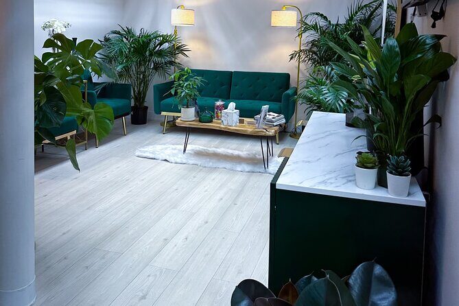 Jet Lag Massage - The Meeting Point and Convenience