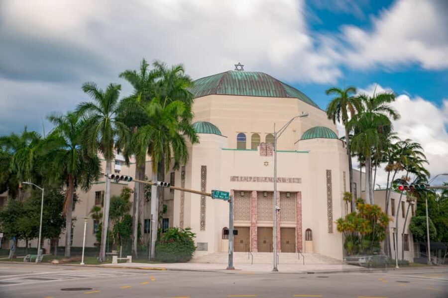 Jewish Sites Miami History Private Guided Walking Tour - Who Should Book This Tour?
