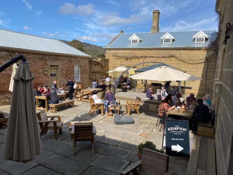 Kempton: Craft Distillery Tour with Whisky Tasting & Lunch - Deep Dive: What Makes This Tour Special?