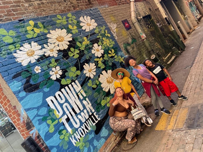 Knoxville: Hidden Gems Walking Tour with Ice Cream & Coffee - Sampling Local Ice Cream and Coffee