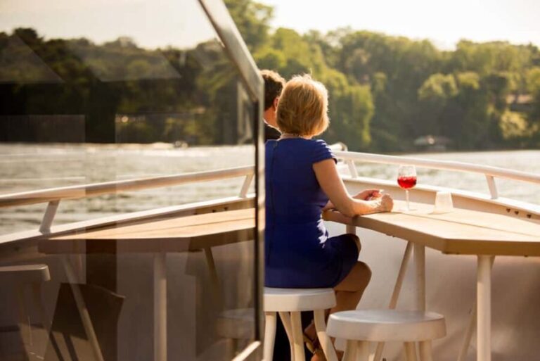 Knoxville: Sunset Dinner Cruise on Tennessee River - Who Is This Tour Best For?