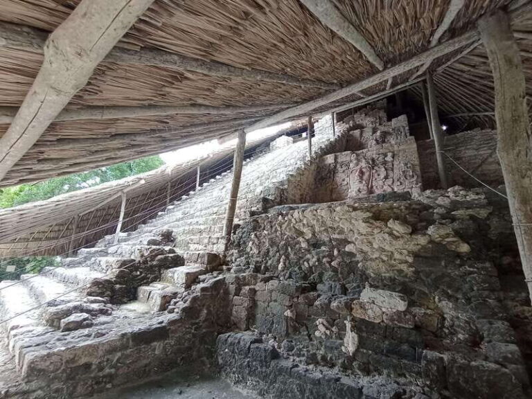 Kohunlich Mayan Ruins: With Professional Native Guides