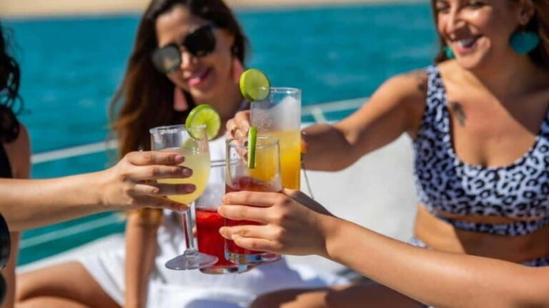 La Paz: Day Cruise & Snorkelling (w/sea lions) Food & Drinks - An In-Depth Look at the Tour