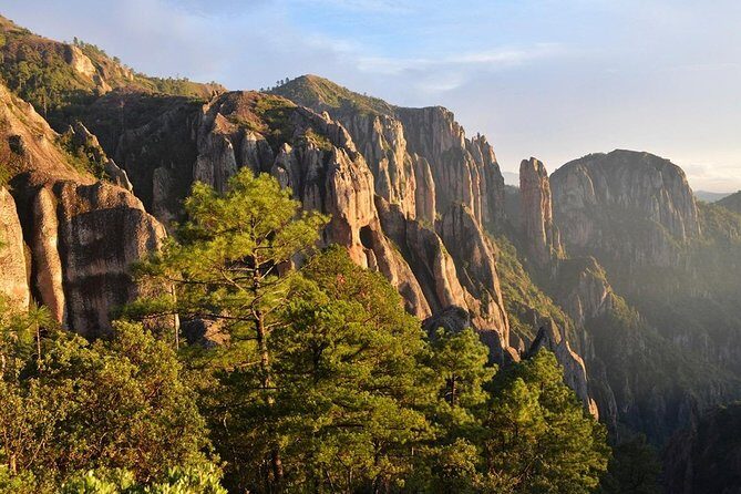 La Pirámide Park // WALK AND DISCOVER THE PARK - Discovering La Pirámide Park: An In-Depth Review