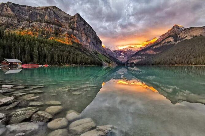 Lake Louise, Moraine Lake, Johnston Canyon Private Day Tour - Lake Louise: A Must-See Icon
