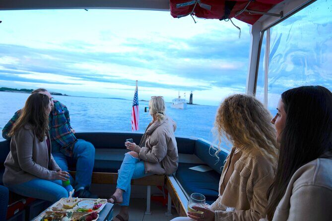 Large Group Private Wooden Boat Sightseeing & Lighthouse Charter - Detailed Breakdown of the Itinerary