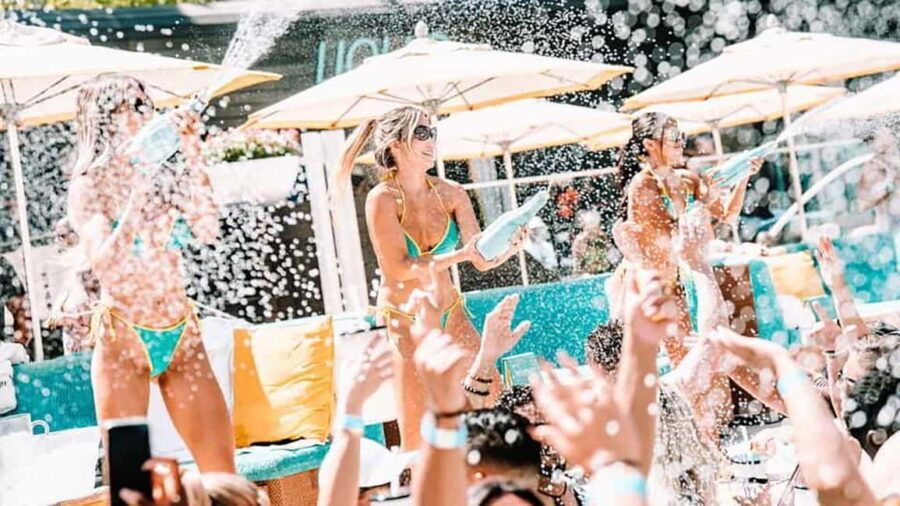 Las Vegas : Pool Crawl w/ Party Bus, Open Bar & VIP Entry - The Itinerary Breakdown: What to Expect at Each Stop