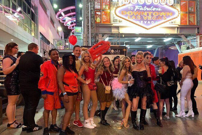Las Vegas : Ultimate Party Pass with Free Drinks & Party Bus - The Pros and Cons