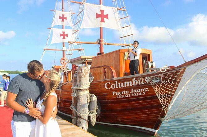 Live a Romantic Night Cruise Dinner at COLUMBUS (open bar included) - Detailed Breakdown of the Experience