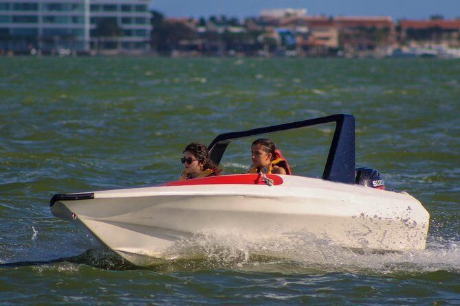 Live the experience of driving an Speedboat & Snorkel in CANCUN - Diving Into the Details of This Cancun Speedboat & Snorkel Tour