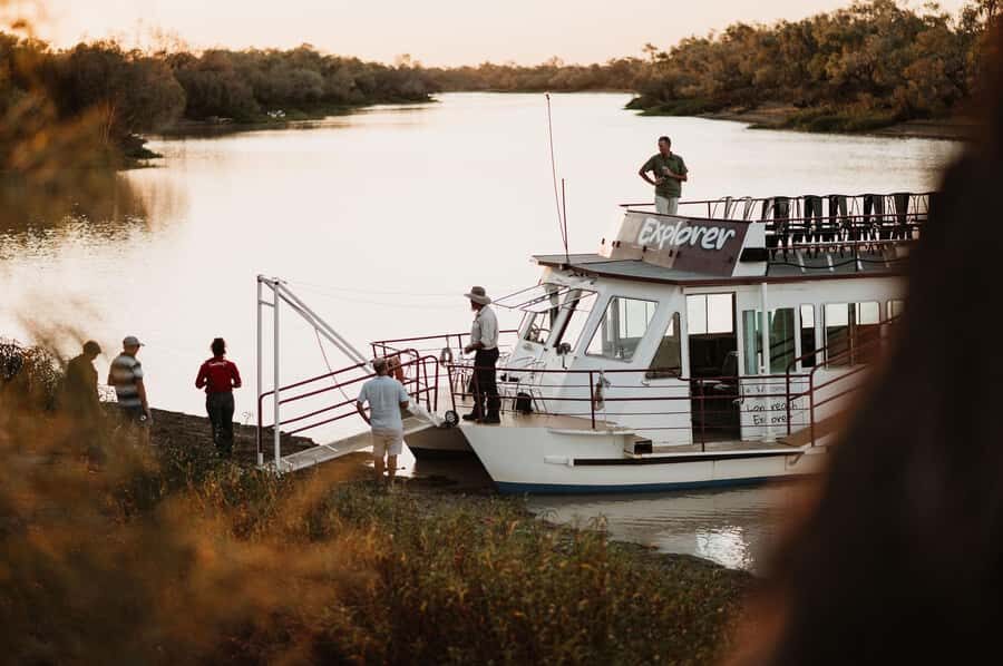 Longreach: Drover's Sunset Cruise & Outback Dinner & Show - Who Will Love This Tour?