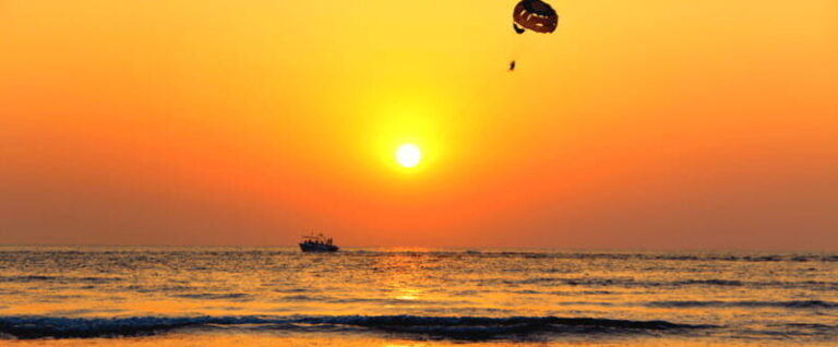 Los Cabos: Parasailing by Speedboat - What to Expect During the Experience