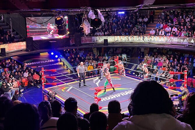 Lucha Libre Saturday Show in Mexico City (SEATS FROM BALCONY) - The Experience in Detail