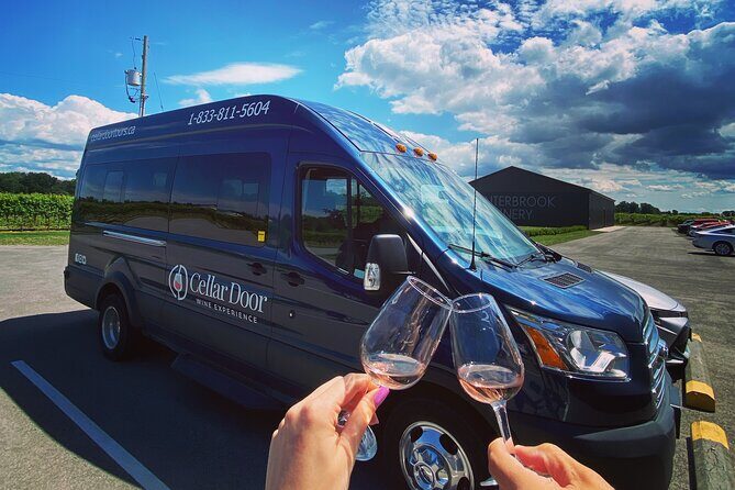 Lunch in the Vineyard: A Scenic Niagara Wine Tour Experience - What Makes This Tour Stand Out?