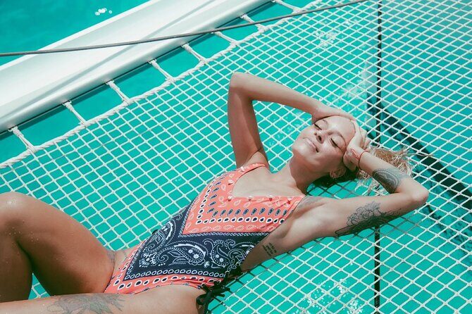 Luxury Catamaran Privilege to Isla Mujeres + Open Bar VIP - What the Reviews Reveal