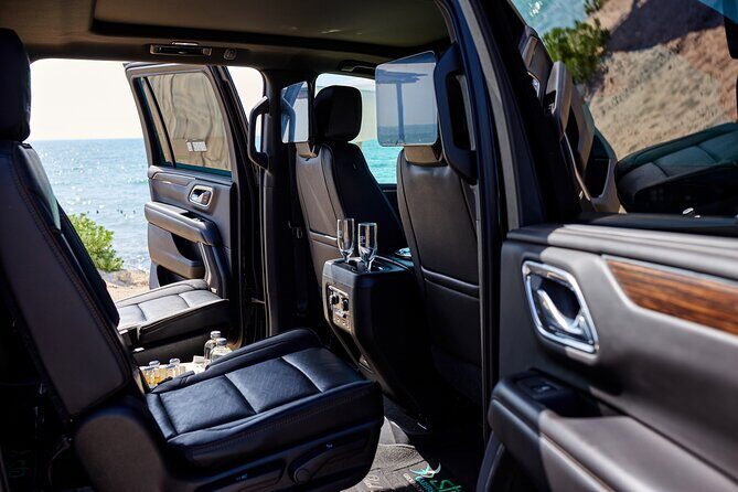 Luxury Suv departures from Tulum to Cancun Airport - Who Is This Transfer Ideal For?