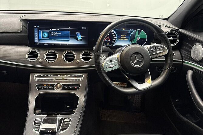 Luxury Vehicle Transfers Gold Coast Airport to Gold Coast Hotels - What the Journey Looks Like