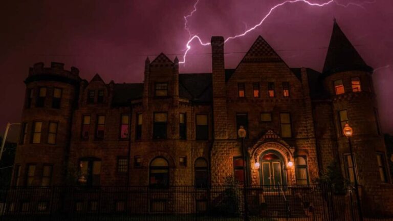 Macabre, Murder, & Mayhem in Motor City: Detroit Ghost Tour - The Experience Due to Reviews