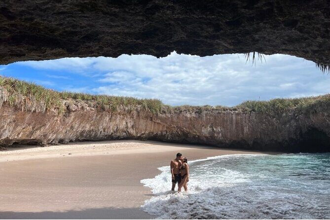 Marietas Islands PRIVATE for 2 px hidden beach 100% GUARANTEED - Who Should Consider This Tour?