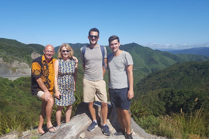 Martinborough Winery and Foodie Day Tour with vineyard lunch - What Makes This Tour Stand Out?