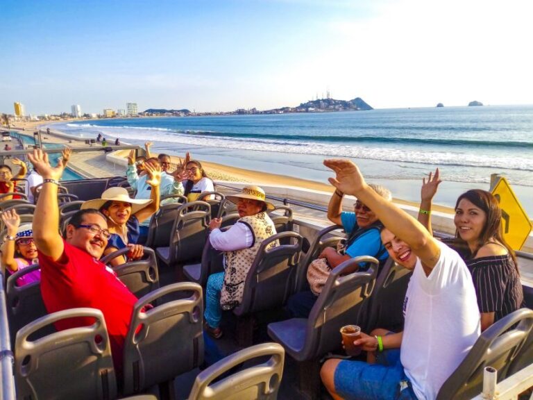 Mazatlán: Double-Decker Bus, Cliff Diving & Walking Tour