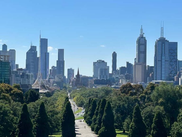 Melbourne: Botanic Gardens & Sports Precinct Walking Tour - A Detailed Look at the Tour Experience