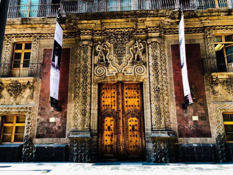Mexico City: A Day in the Colonial Era Through its Palaces - The Experience Itself — A Closer Look