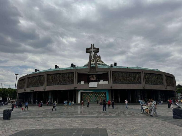 Mexico City: Basilica and Teotihuacan Pyramids Tour - Practical Aspects and Value