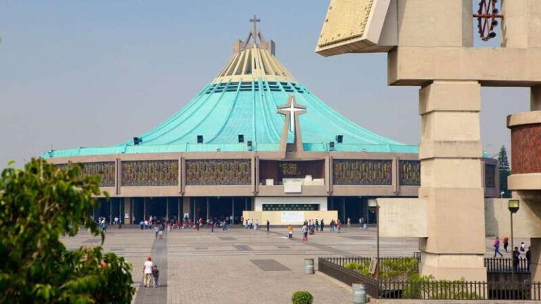 Mexico City: Basilica of Our Lady of Guadalupe Tour - Detailed Breakdown of the Itinerary