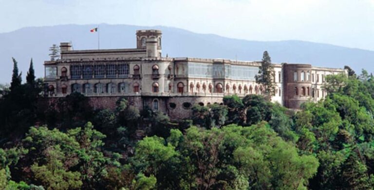 Mexico City: Chapultepec Castle After-Hours Guided Tour - Who Should Consider This Tour