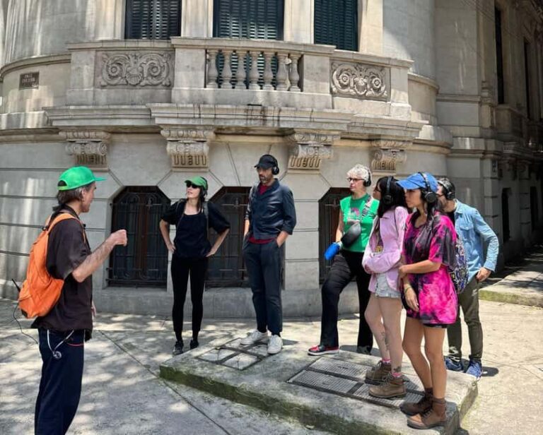 Mexico City: Colonia Roma Musical Walking Tour - Exploring the Itinerary