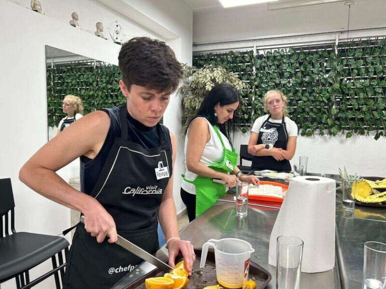 Mexico City: Cooking Class with Chef and Market Tour - The Cooking Class in a Home Setting