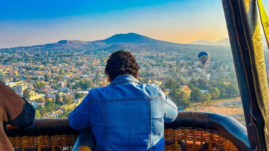 Mexico City: Fly over the impressive pyramids of Teotihuacan in a hot air balloon - The Itinerary: A Well-Organized Adventure