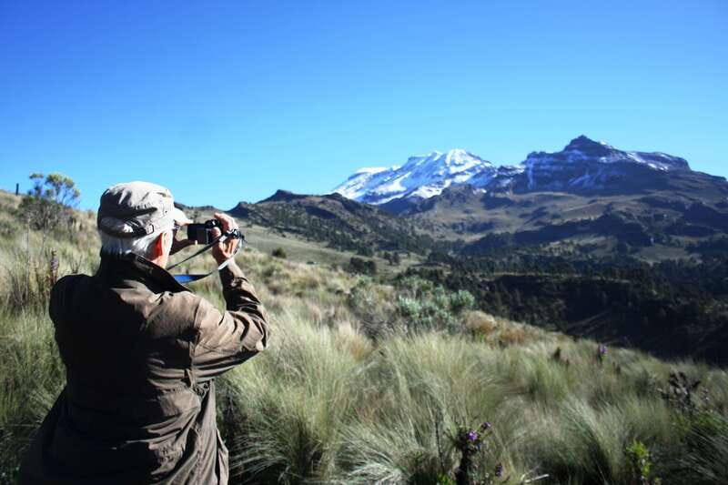 Mexico City: Guided Volcano Trek with Lunch - Transportation, Guides, and Included Amenities