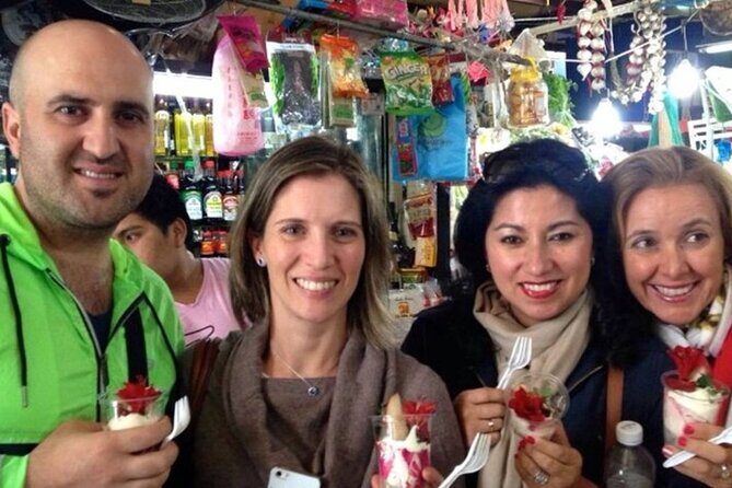 Mexico City Private Street Art Walking Tour With A guide - What the Tour Offers