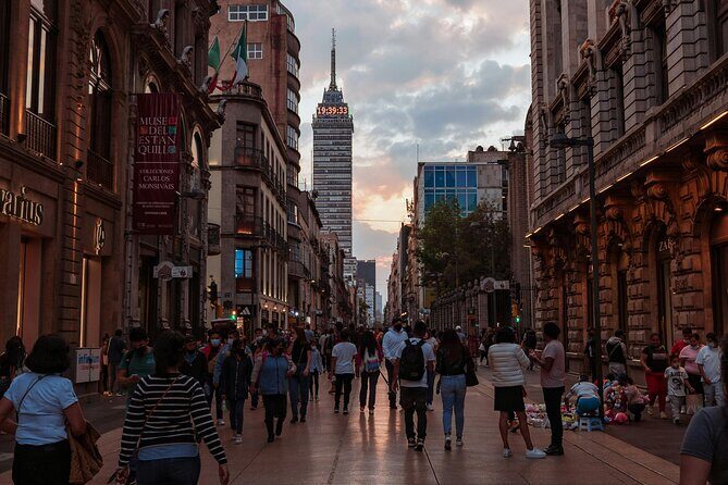 Mexico Citys downtown: history and secrets like never before - Practical Details and Value