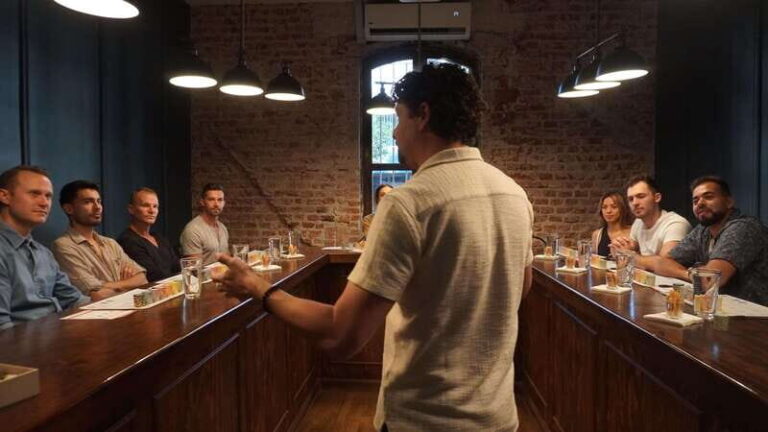 Mezcal y Mole with a Sommelier CDMX - Who Will Love This Tour?