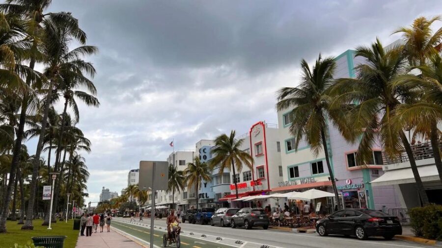 Miami: Private Iconic neighborhoods sightseeing tour - The Itinerary in Detail