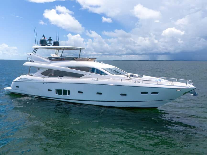 Miami: Sunseeker 80 Yacht Charter with Crew - Who Is This Experience Best For?