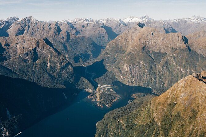 Milford Sound Discoverer 2 Hour Scenic Helicopter Experience - The Sum Up