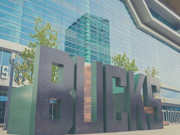 Milwaukee: Milwaukee Bucks Basketball Game Ticket - Summing It Up: Who Should Consider This Experience?