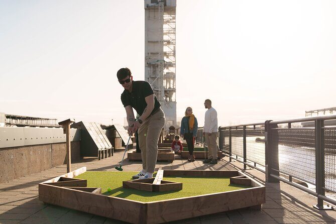 Mini Outdoor Golf in Montreal - The Atmosphere and Setting
