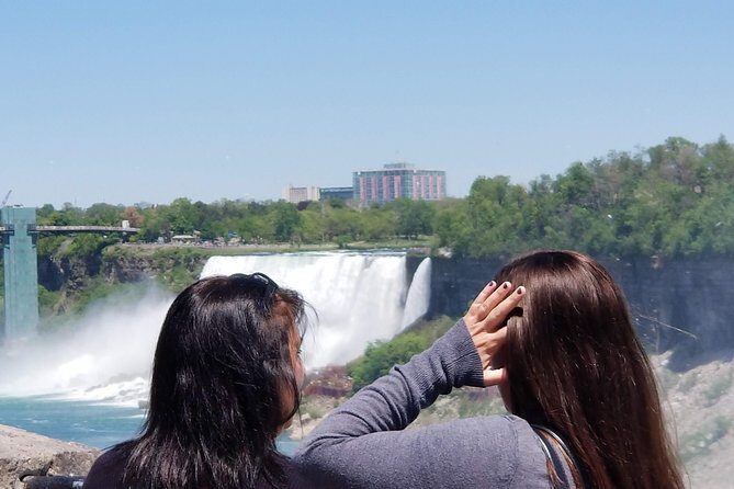 Mississauga: Niagara Falls Day Tour with Boat Cruise - Transportation and Comfort