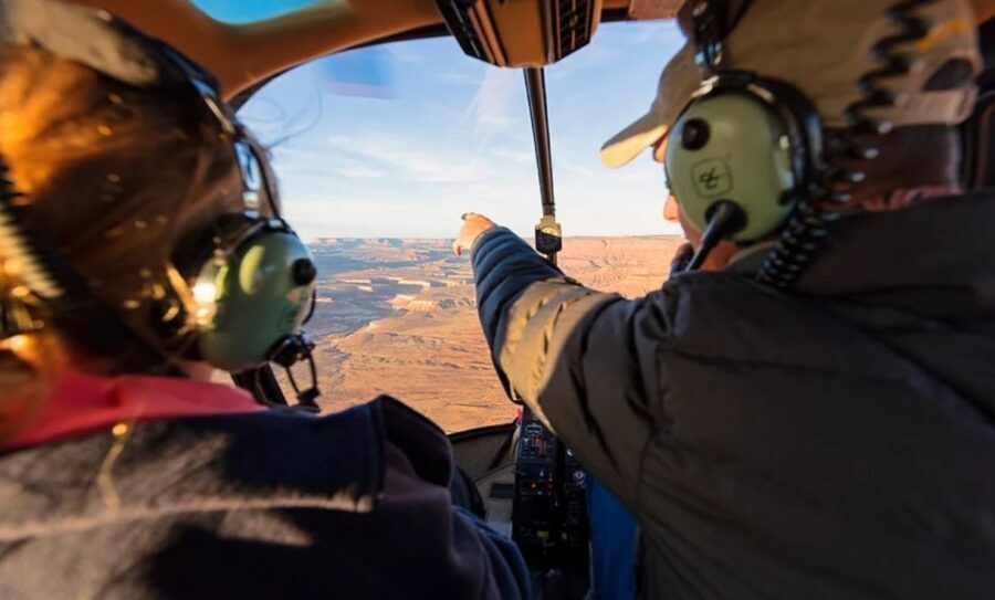 Moab: Canyon Country Sunset Helicopter Tour - Duration and Timing