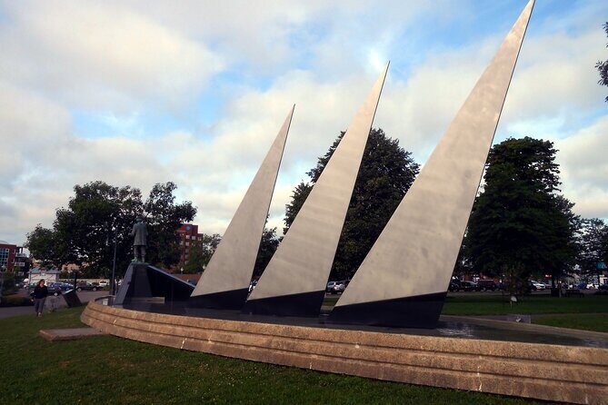 Moncton Self-Guided Walking Tour and Scavenger Hunt - A Closer Look at the Moncton Self-Guided Tour