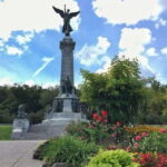 Montreal : Downtown & Underground Walking Tour with a Guide - Why Choose This Tour?