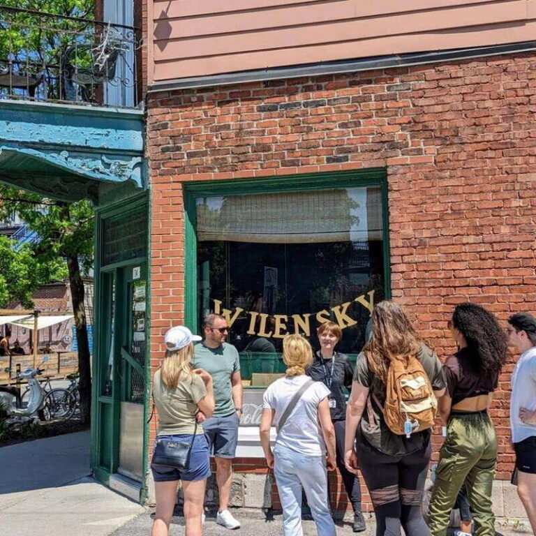Montreal: Plateau Mont-Royal & Mile End Walking Tour - A Detailed Look at the Tour Experience