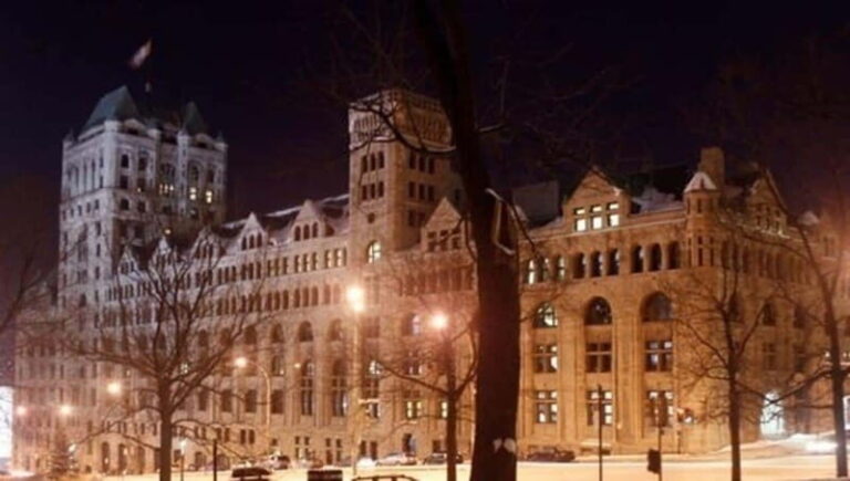 Montreal : Street Art Walking Tour With A Guide - A Closer Look at the Montreal Street Art Tour