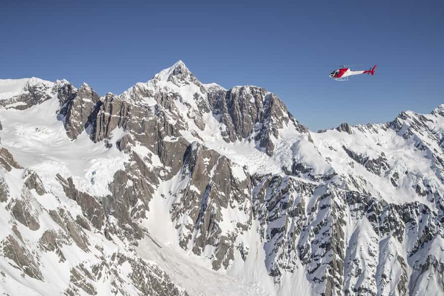 Mount Cook: Tasman Glacier Helicopter Flight - An In-Depth Look at the Helicopter Tour Experience