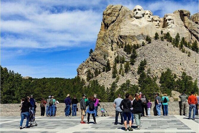 Mt Rushmore, Crazy Horse and Custer State Park Wildlife Loop Tour - The Authentic Experience: Why It Works